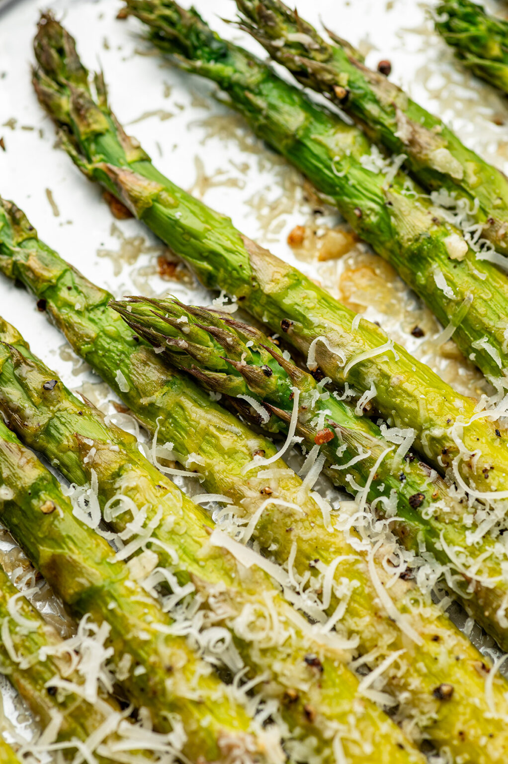 Garlic Parmesan Roasted Asparagus - RecipeTeacher