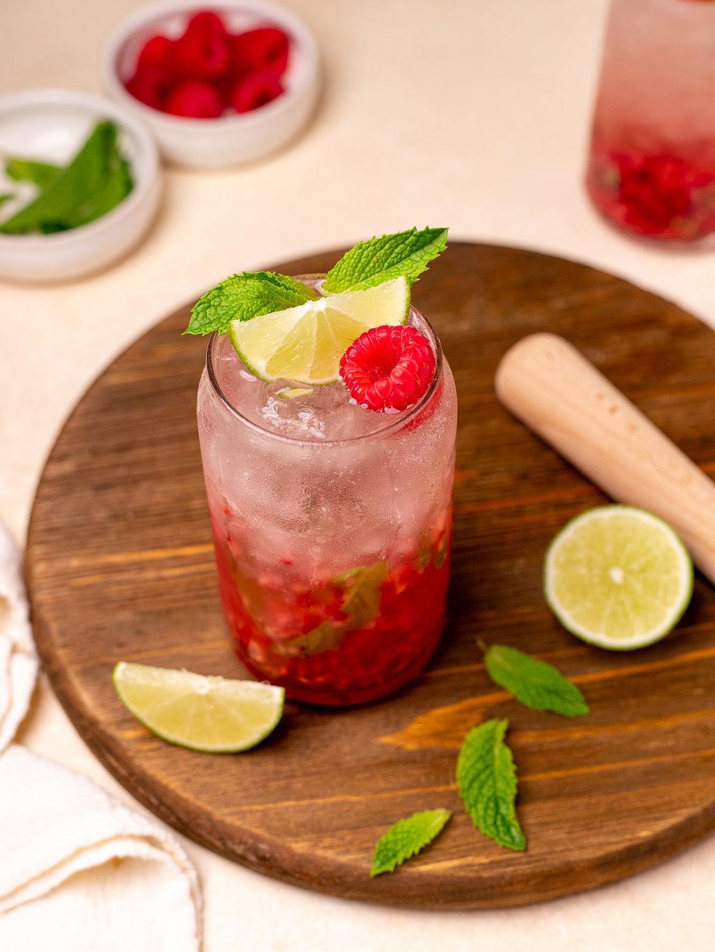 Raspberry Nojito Mocktail - RecipeTeacher